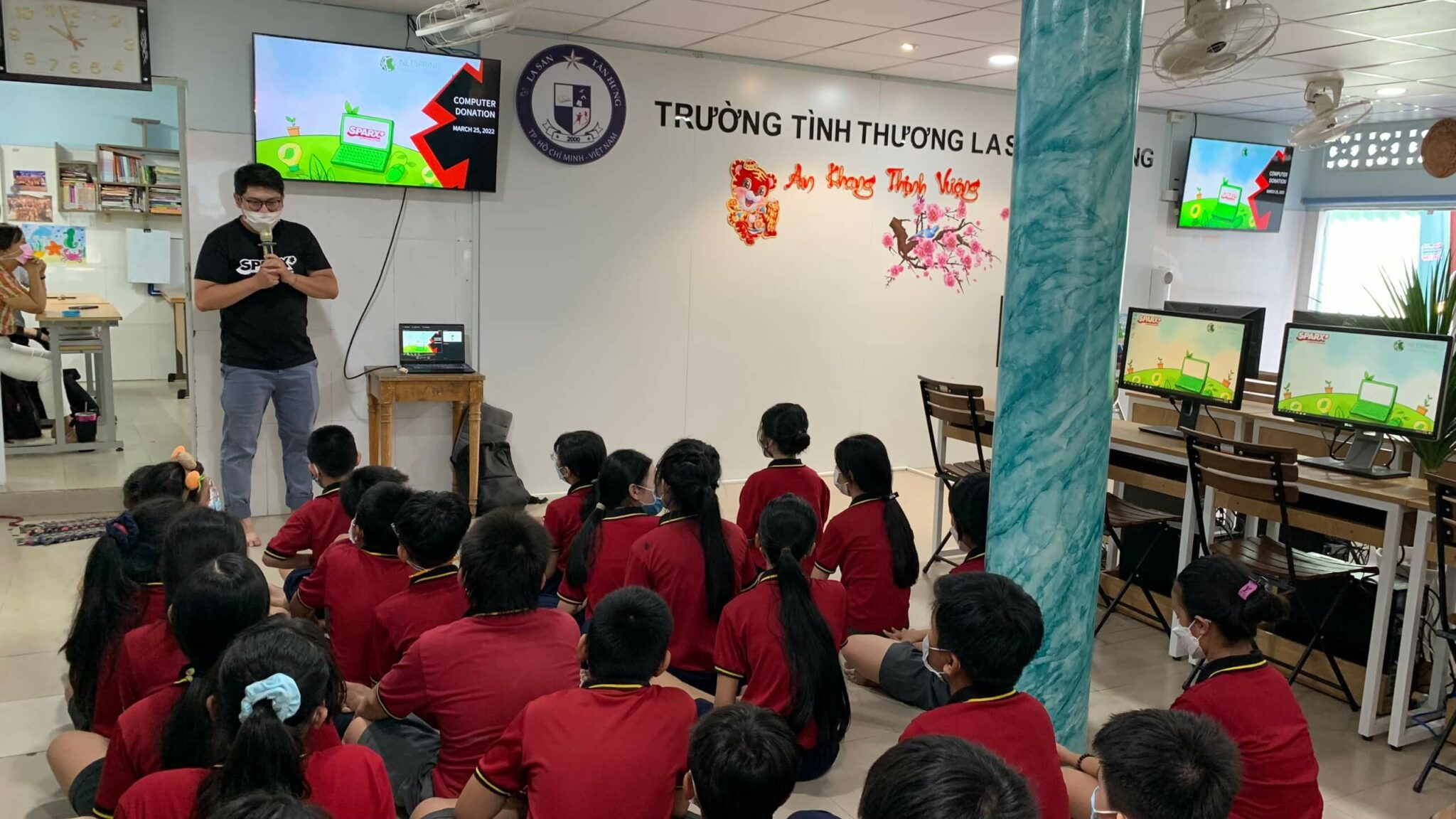 Green IT Classroom: Sparx* – a Virtuos Studio Donates Refurbished ...